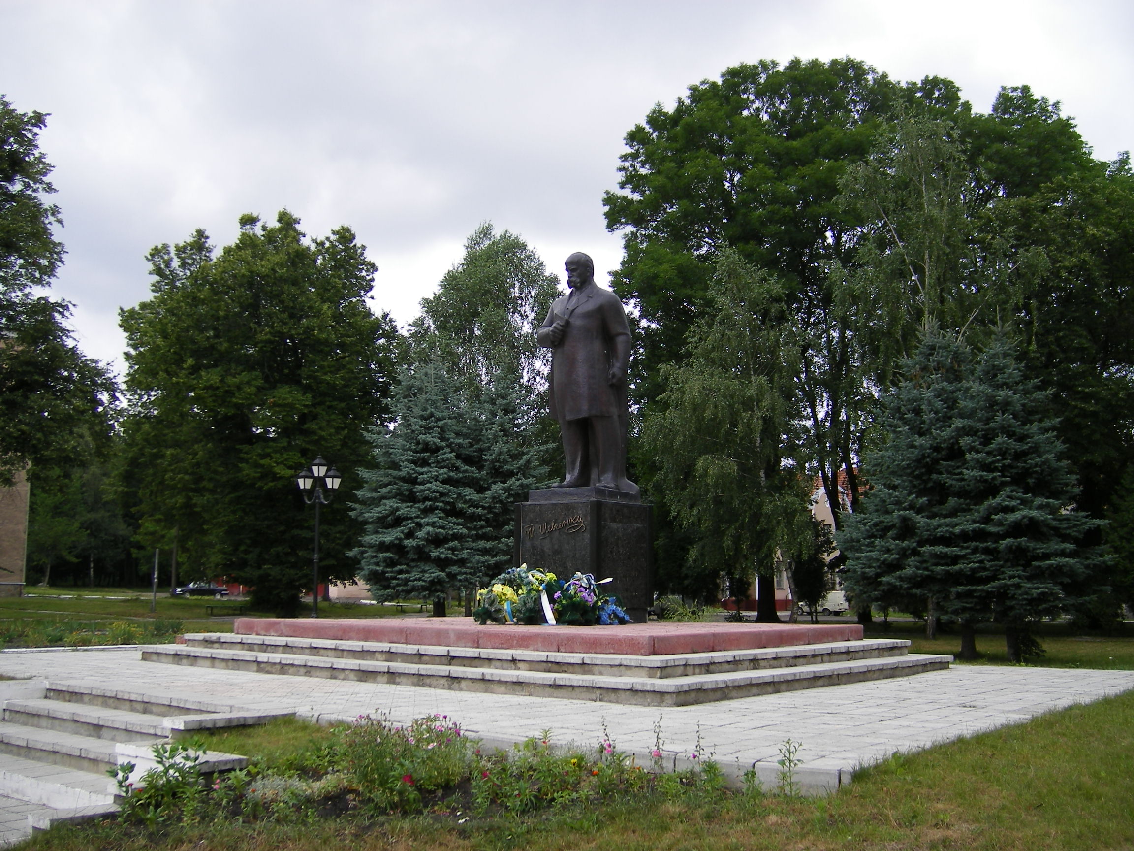 Monuments | Taras Shevchenko | Taras Shevchenko Museum